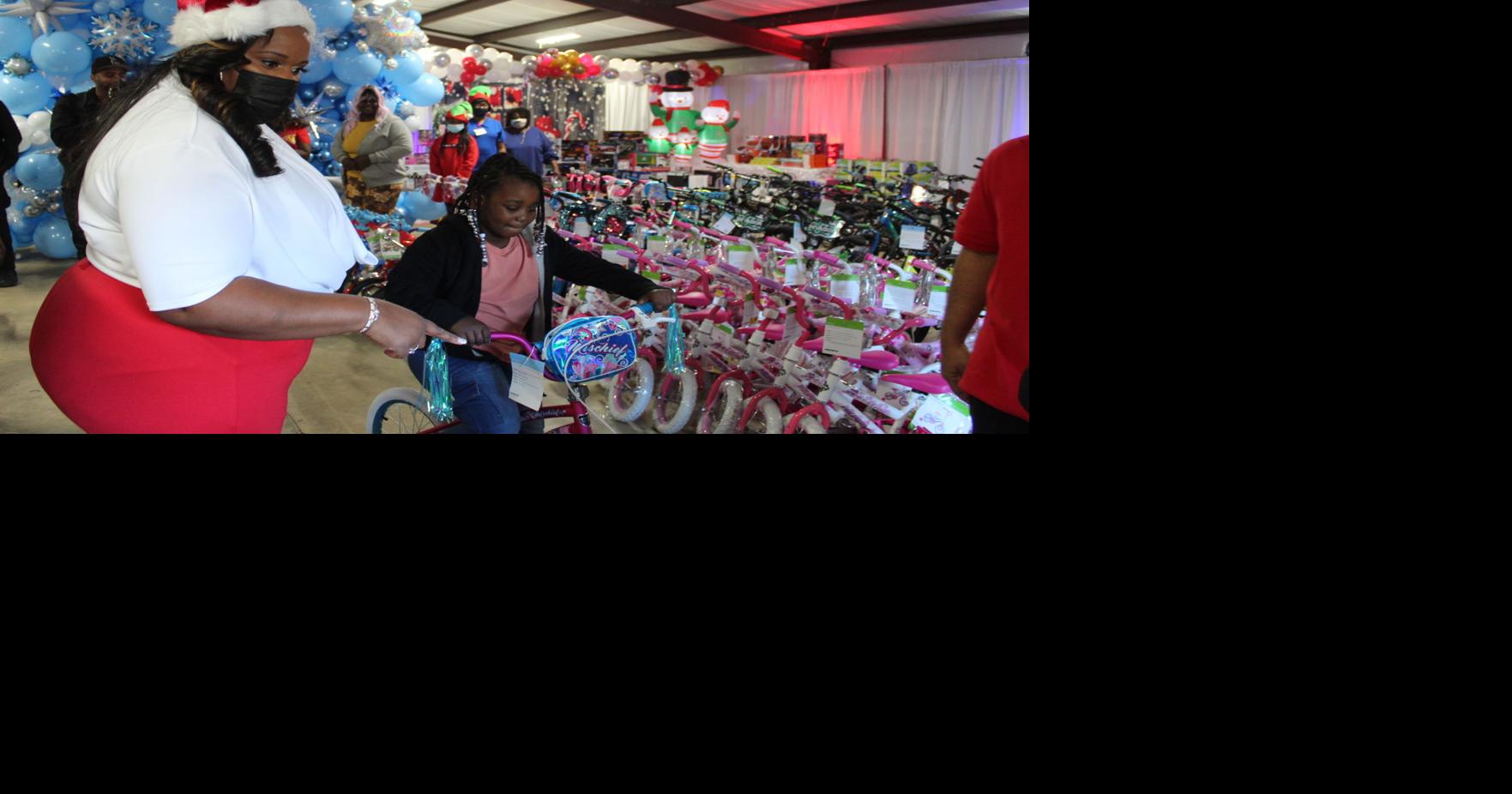 Holliday’s Helping Hands hosts Winter Wonderland toy drive | Living ...