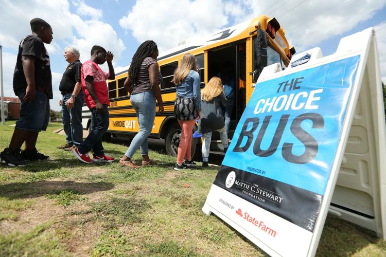 'The Choice Bus' encourages good decisions | Education | djournal.com
