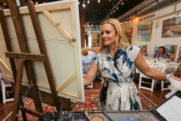 Peyton Hutchinson paints natural landscapes as she sees them | Arts | djournal.com