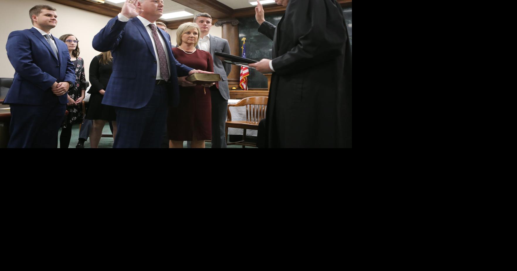 Kelly Mims sworn in as newest circuit court judge | News | djournal.com