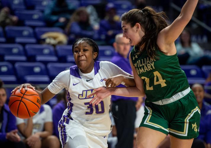 Dukes Down William & Mary 67-39 | Photo | dnronline.com