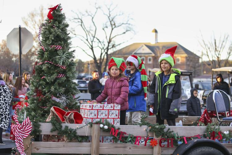Bridgewater Christmas parade brings community together | News ...