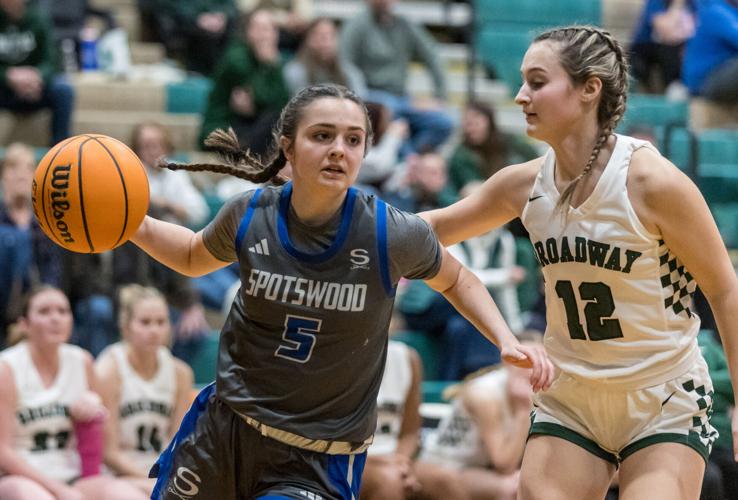 Trailblazers hold off Gobblers for 14th consecutive win | High School ...