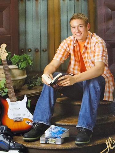 Brandon Ray Kiser | Obituaries | dnronline.com