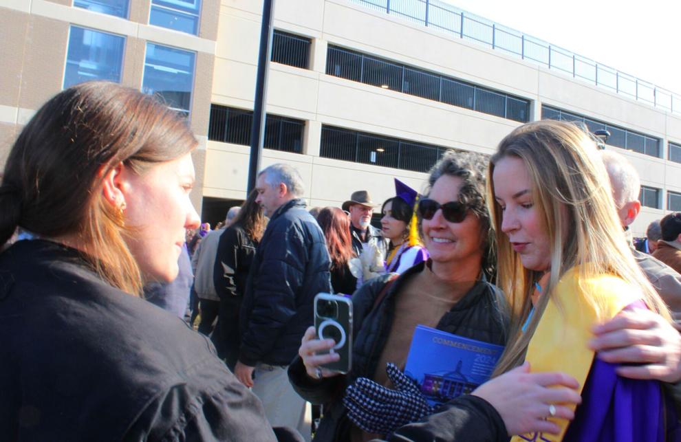 Over 1,000 students receive degrees at JMU winter commencement ceremony ...