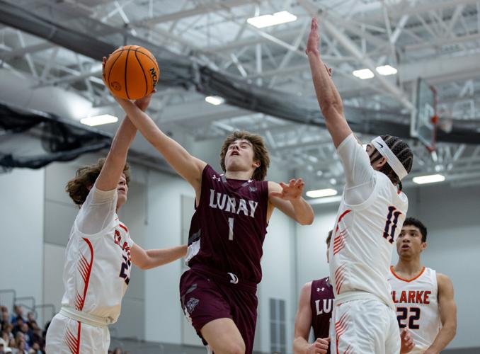 Luray Fends Off Clarke County For Region 2B Crown | Luray | dnronline.com