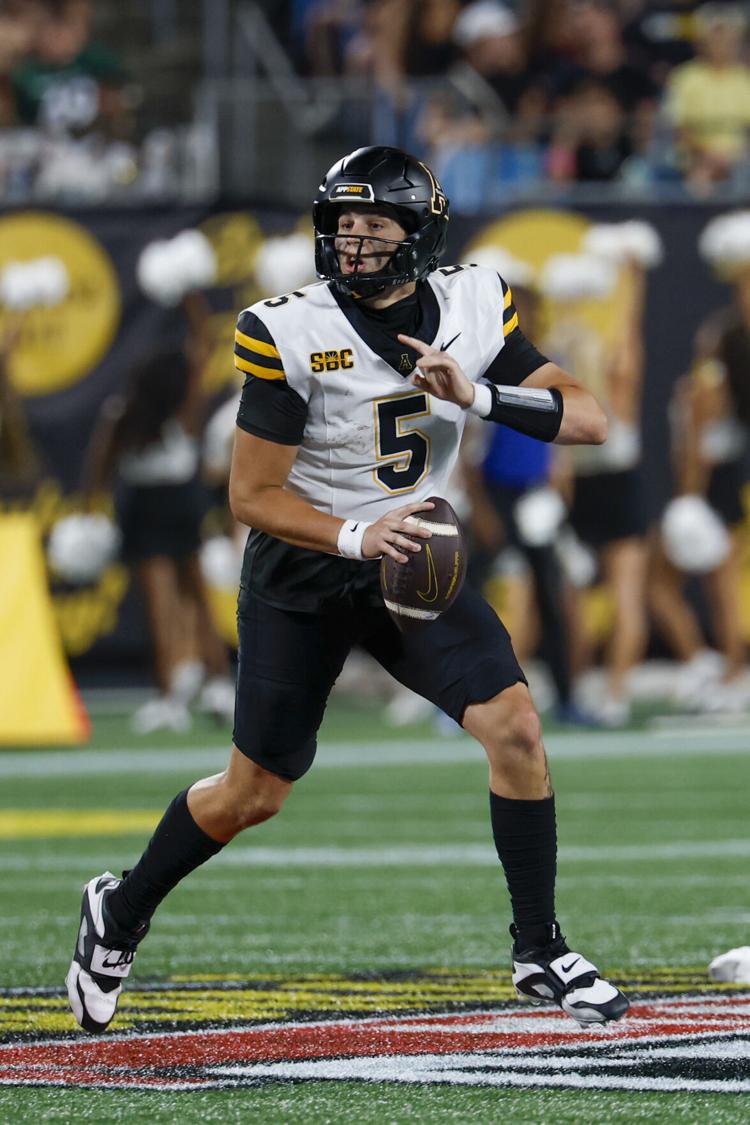 Sun Belt Conference Notebook: Great debut for App State QB | College | dnronline.com
