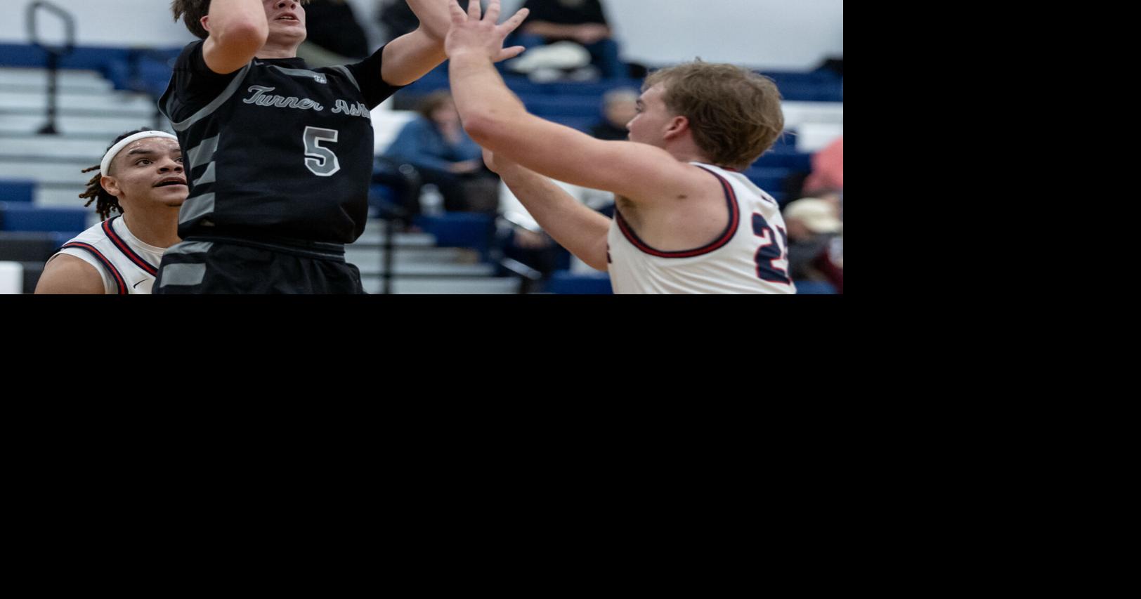 Basketball: Harrisonburg vs. Turner Ashby | Photo | dnronline.com