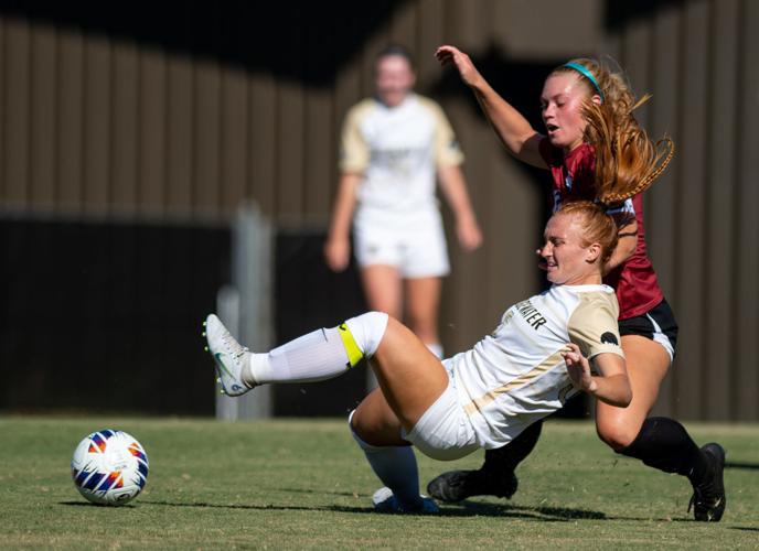 Soccer: Bridgewater vs. Southern Virginia | Photo | dnronline.com