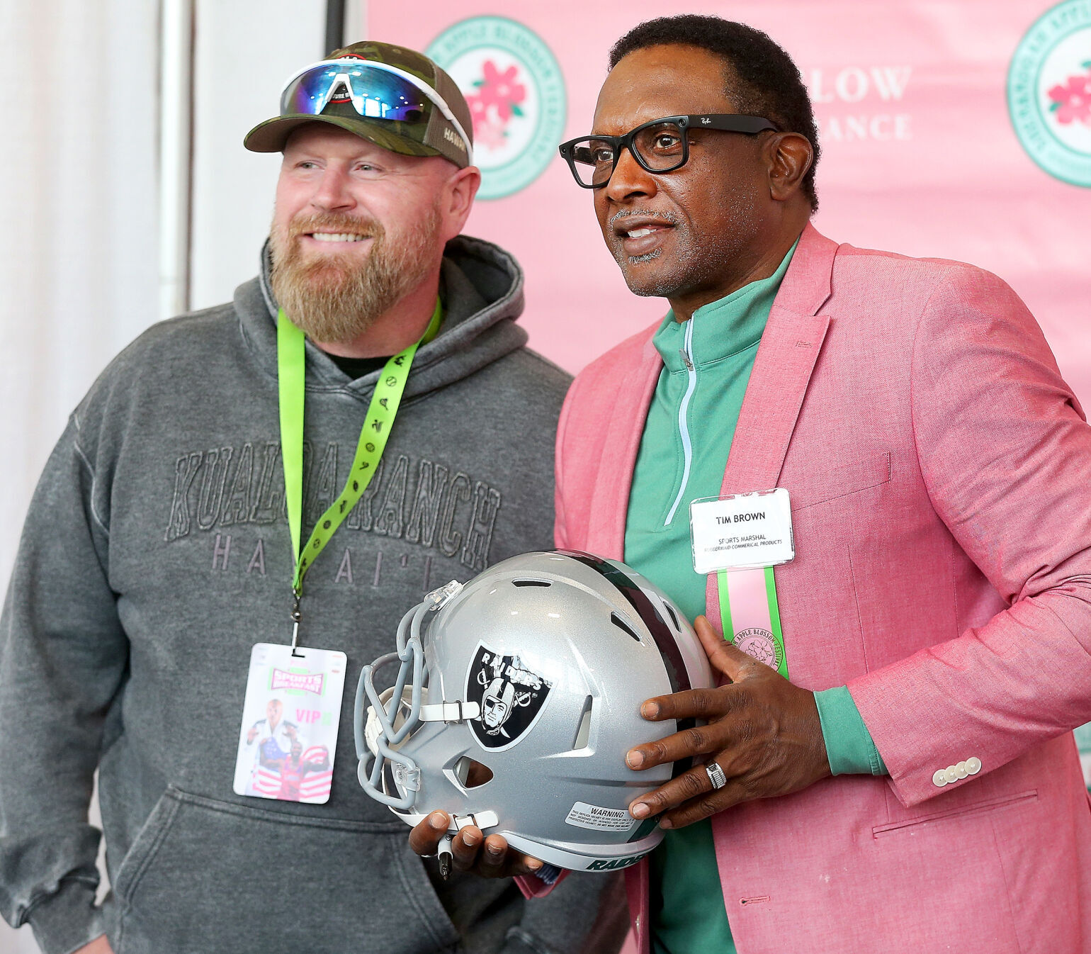 Football legend Tim Brown returns to Apple Blossom | Sports | dnronline.com