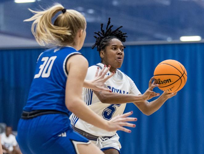 Royals Aiming To Turn Things Around | Eastern Mennonite | dnronline.com