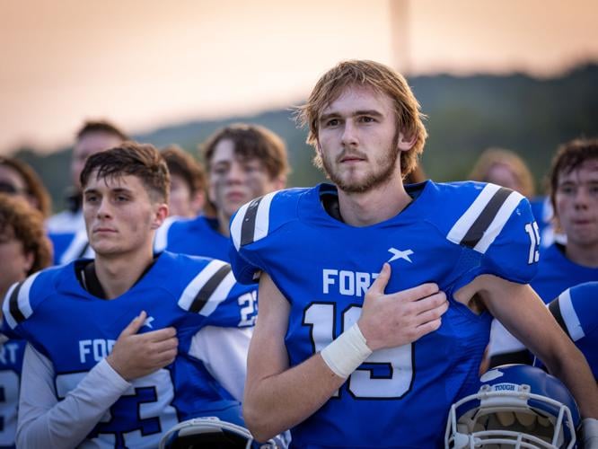 Football: Fort Defiance vs. Broadway | Photo | dnronline.com