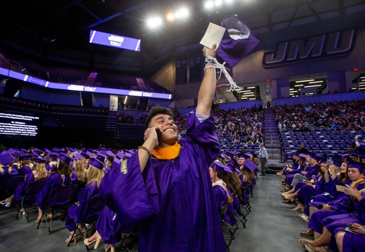 JMU College of Business Graduation | Photo | dnronline.com