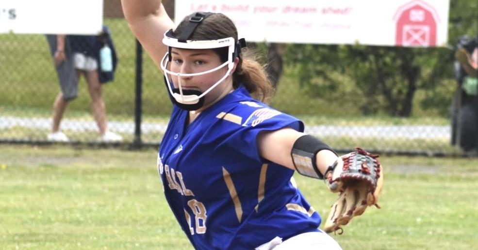 Mantz, Hockman Lead Central Past Clarke | Sports | dnronline.com