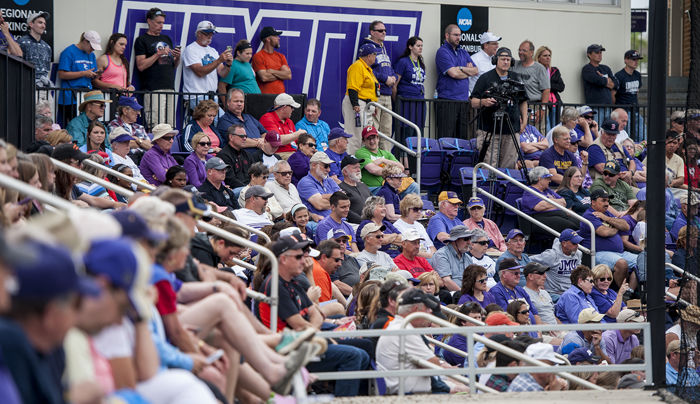JMU Softball’s Rise Draws Old, New Fans | News | dnronline.com