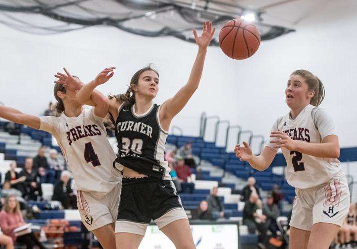 Basketball: Harrisonburg vs. Turner Ashby | Photo | dnronline.com