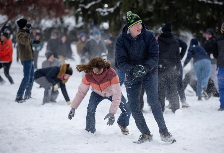 JMU Snowball Fight | Photo | dnronline.com
