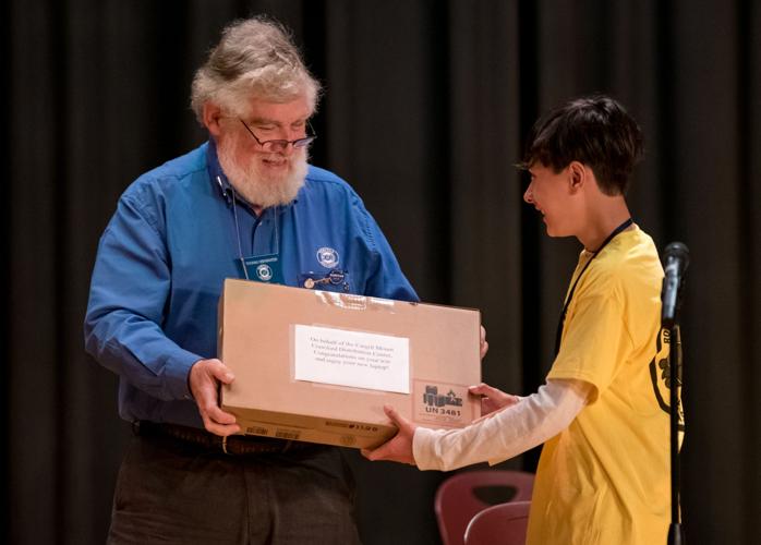 Skyline Middle School Student Takes Crown At Spelling Bee | Dnronline ...
