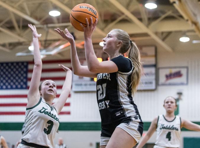 Basketball: Broadway vs. Turner Ashby | Photo | dnronline.com