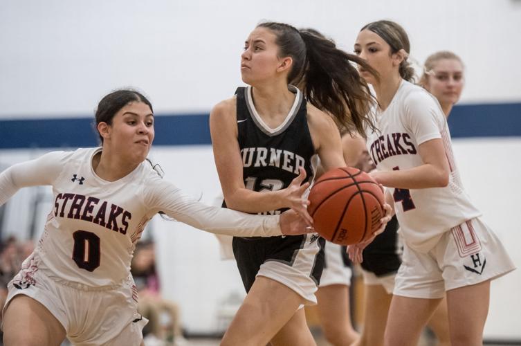 Basketball: Harrisonburg vs. Turner Ashby | Photo | dnronline.com