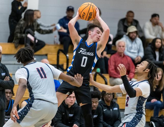 Basketball: Eastern Mennonite vs. Fairfax Christian | Photo | dnronline.com