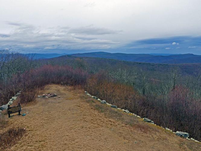 Steppin’ Outside: Three hikes for the holidays | Outdoors | dnronline.com