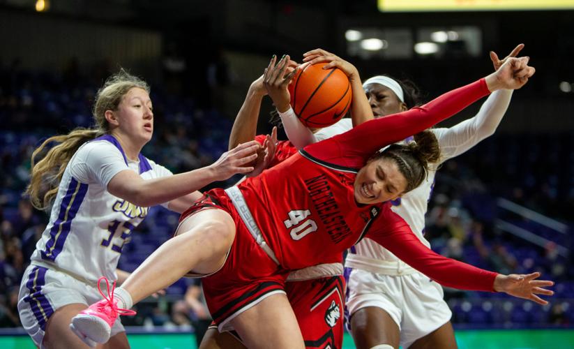 Huskies Handle James Madison At AUBC | Local College Sports | dnronline.com