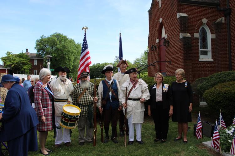 Shenandoah residents dedicate memorial to honor patriots at St. Peter's ...