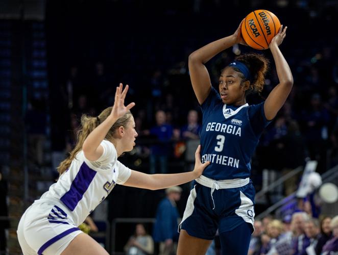Basketball: JMU vs. Georgia Southern | Photo | dnronline.com