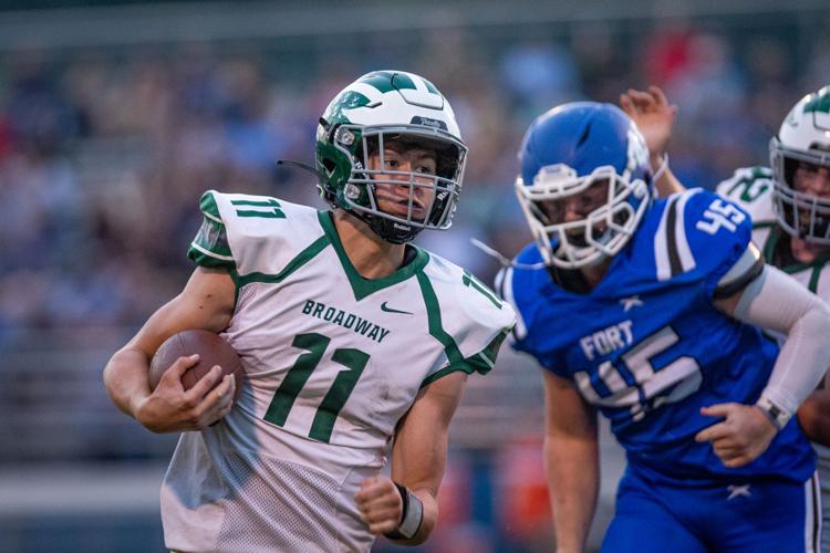 Football: Fort Defiance vs. Broadway | Photo | dnronline.com