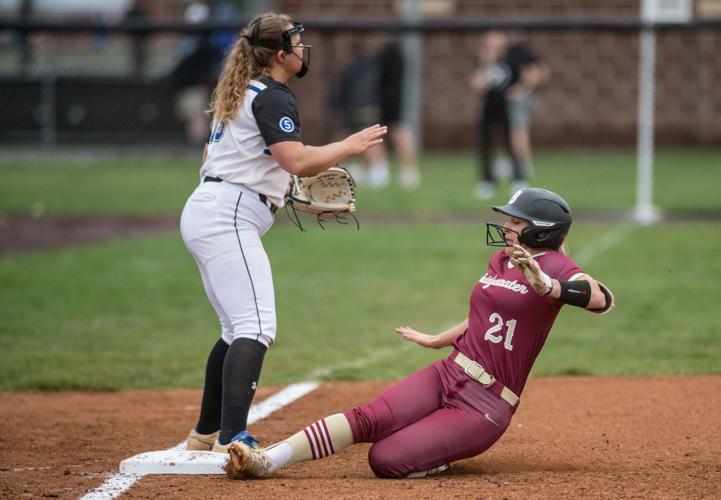 Softball: Bridgewater vs. EMU | Photo | dnronline.com