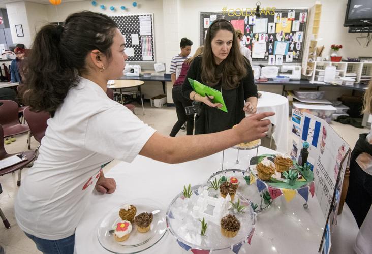 Cupcake War Celebrates Diversity | Dnronline | dnronline.com