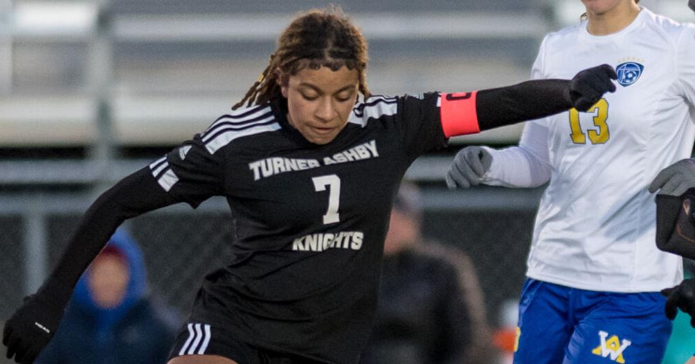 Turner Ashby's Aubrey Eberly named Valley District's top girls soccer ...