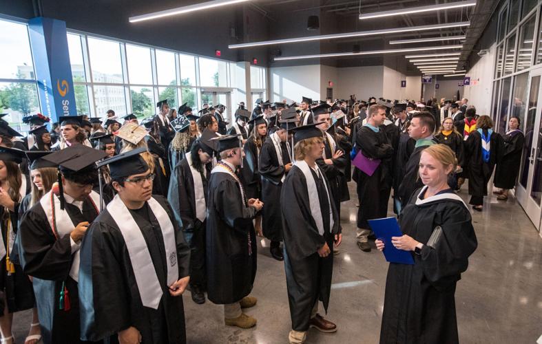Turner Ashby Graduation | Photo | dnronline.com