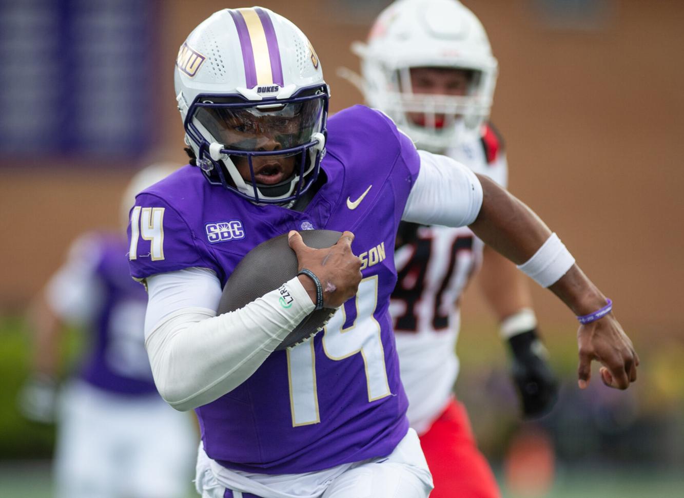 JMU's staff was confident in QB Barnett early | James Madison ...