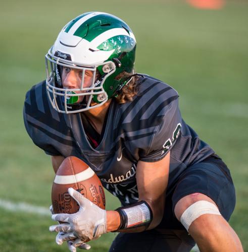 Football: Broadway vs. Strasburg | Photo | dnronline.com