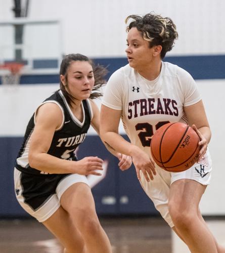 Basketball: Harrisonburg vs. Turner Ashby | Photo | dnronline.com