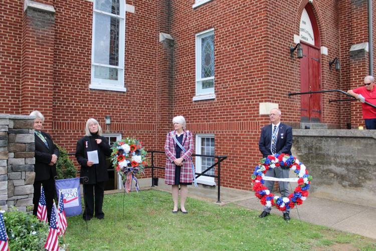 Shenandoah residents dedicate memorial to honor patriots at St. Peter's ...