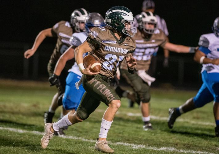 Broadway Football Beats Spotswood | Photo | dnronline.com