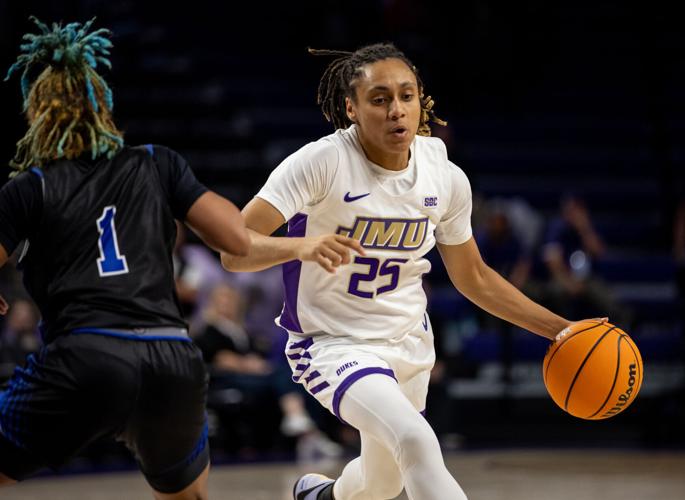 Dukes Open Season With Blowout Of EMU | James Madison | dnronline.com