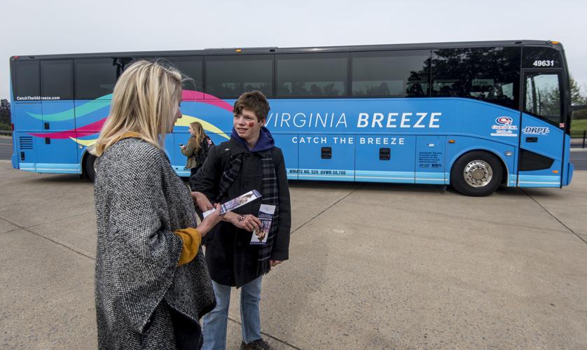 Service To D.C. A 'Breeze' — Bus Ridership Exceeds Expectations In ...