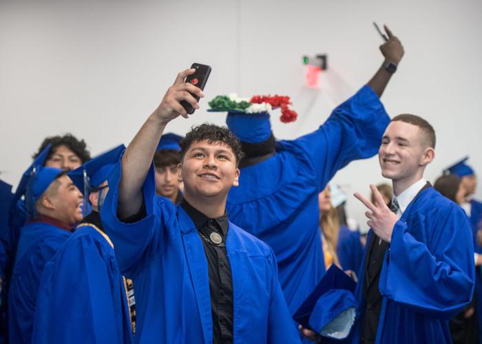 Spotswood Graduation | Photo | dnronline.com