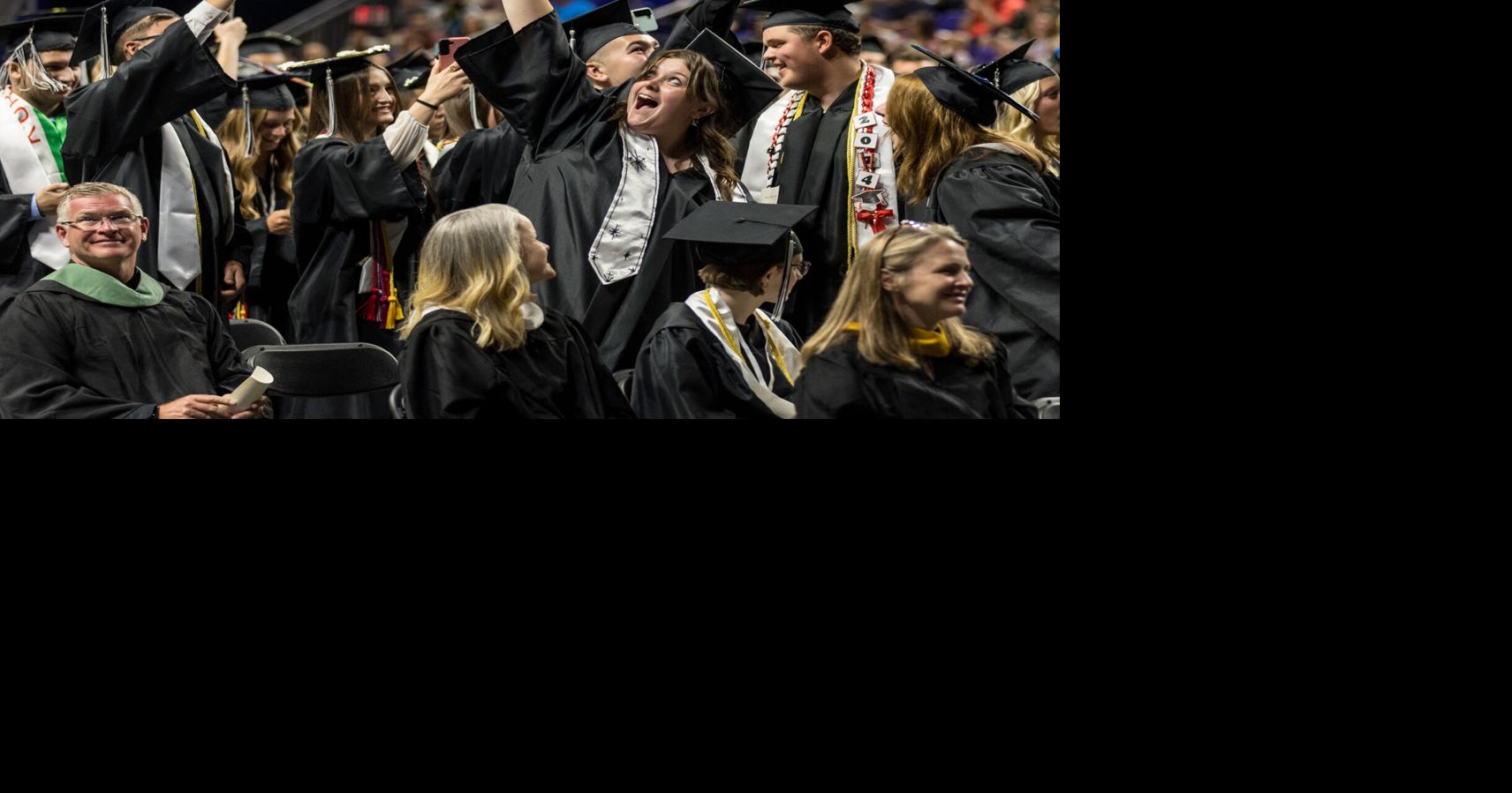 Turner Ashby Graduation | Photo | dnronline.com