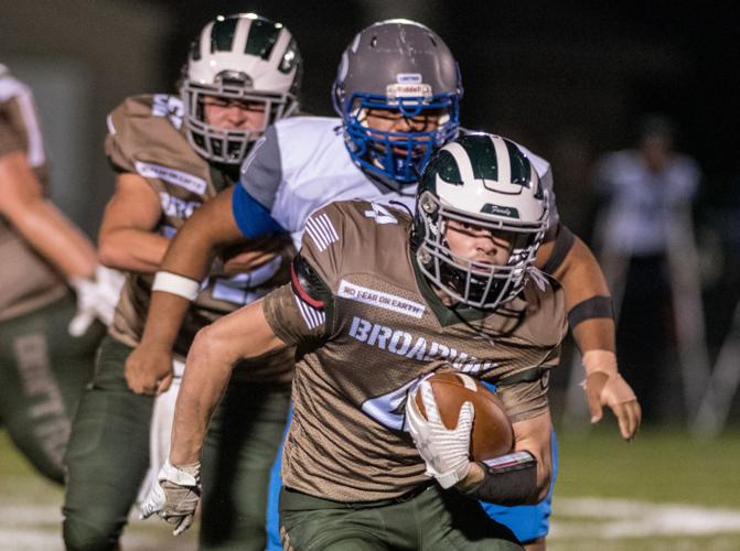 Broadway Football Beats Spotswood | Photo | dnronline.com
