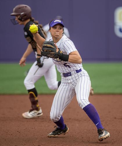 Softball: JMU vs. Texas State | Photo | dnronline.com