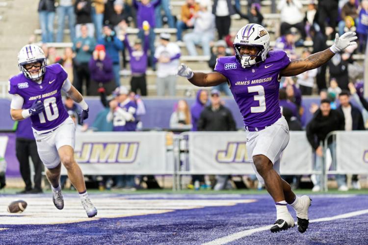 Running back Wayne Knight putting together special season for Dukes ...