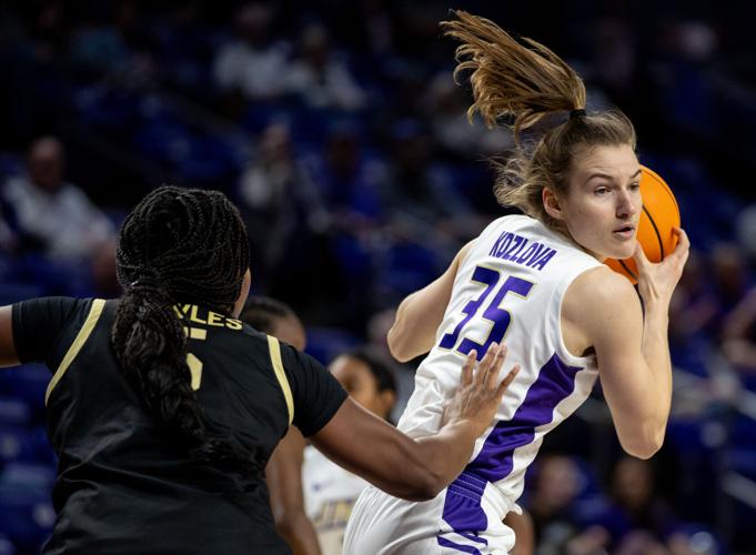 Big Second Half Lifts JMU Past William & Mary | James Madison | dnronline.com