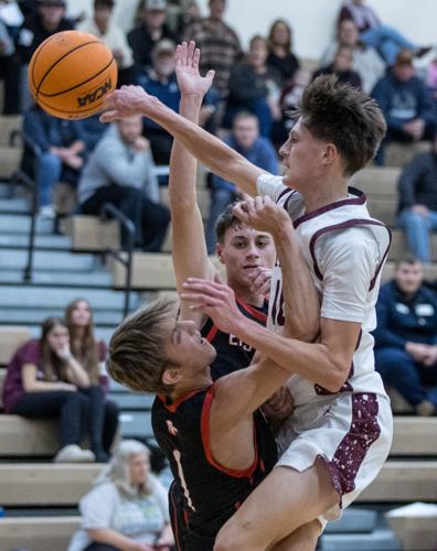 Connor Hilliard, Matthew Owens shine as Bulldogs crush Eagles in season ...