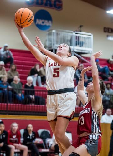 Basketball: Bridgewater vs. Lynchburg | Photo | dnronline.com