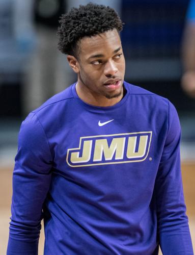 Amadi's Dunks Overshadow High Basketball IQ | Sports | dnronline.com